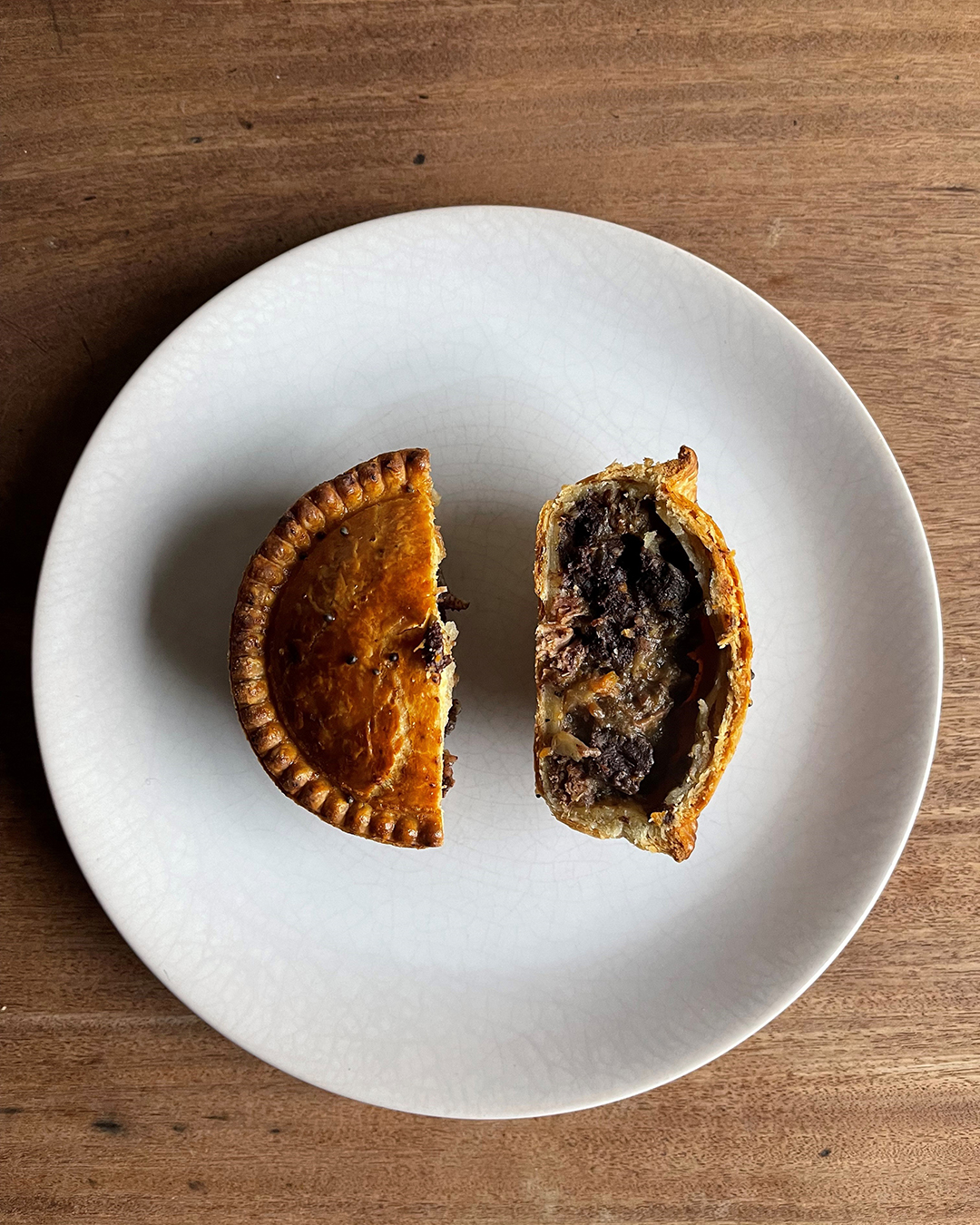 Steak, Black Pudding & Guinness Pies | Online Butchers | R&J