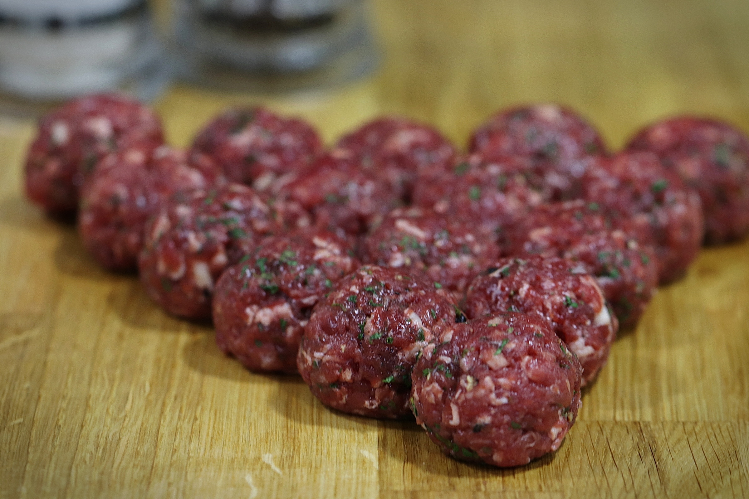 Yorkshire's Finest Beef Meatballs (Pack of 16) | Online Butchers | Meat ...